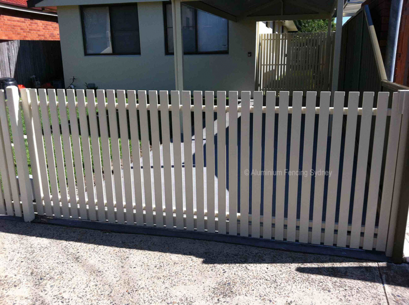 Durable aluminium picket fences | Aluminium Fencing Sydney